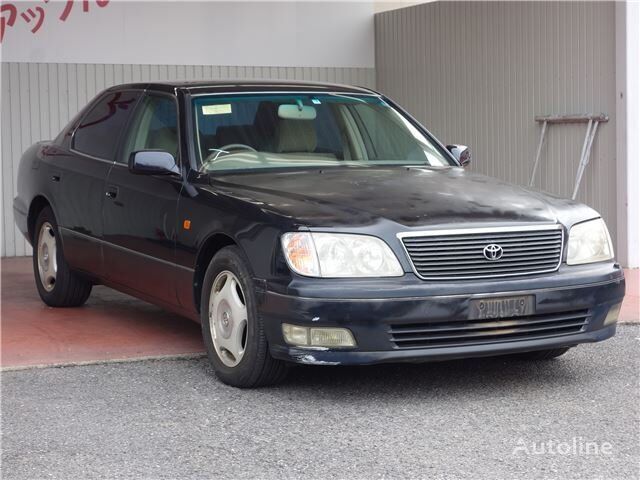 Toyota CELSIOR sedan