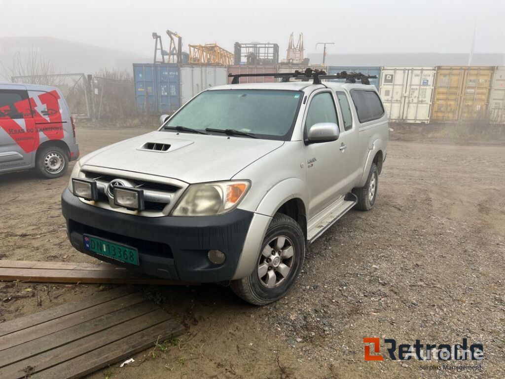 Prodaje se Toyota TOYOTA HILUX 4WD pikap na aukciji