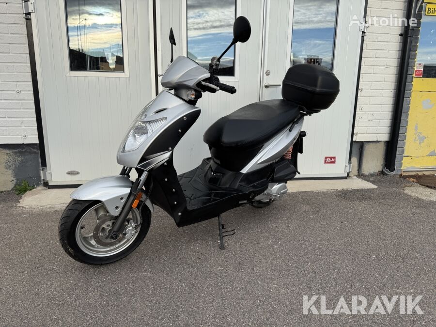 Prodaje se Kymco Agility skuter na aukciji