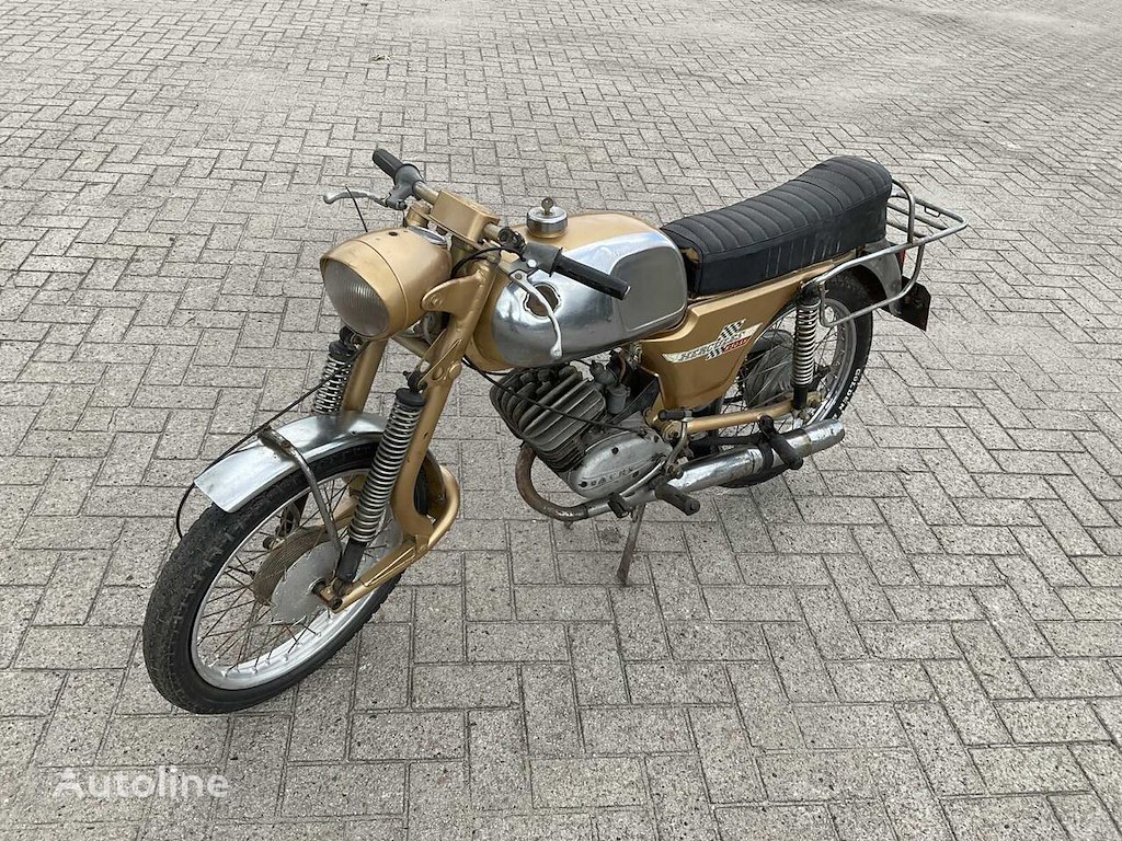 Prodaje se Hercules K50N moped na aukciji