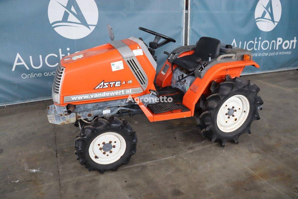 Prodaje se Kubota Aste A-15 traktor točkaš na aukciji