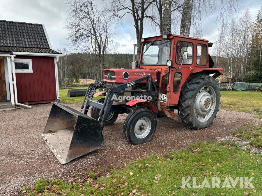 Prodaje se Massey Ferguson 175S traktor točkaš na aukciji