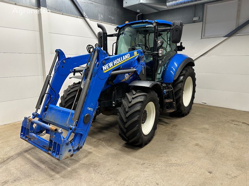 Prodaje se New Holland T5.120 - frontlaster traktor točkaš na aukciji