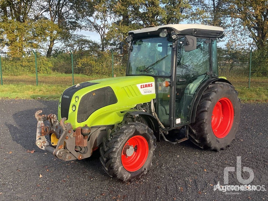 Prodaje se Claas NEXOS 230VL traktor točkaš na aukciji