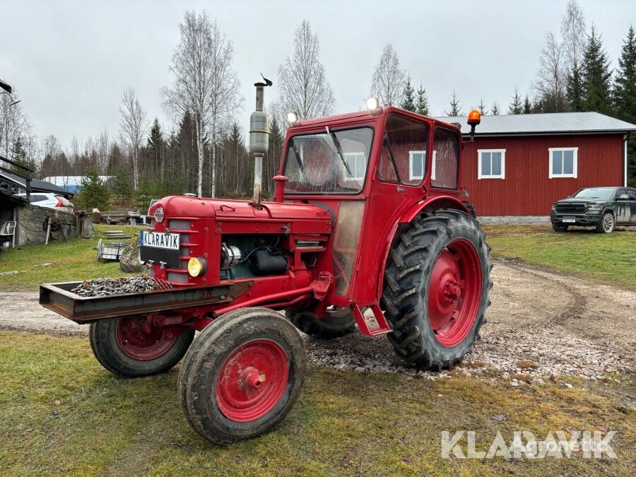 Prodaje se Volvo 350 Boxer traktor točkaš na aukciji