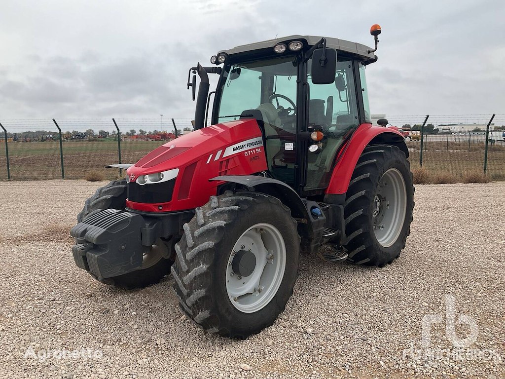 Prodaje se Massey Ferguson 5711SL DYNA4 traktor točkaš na aukciji