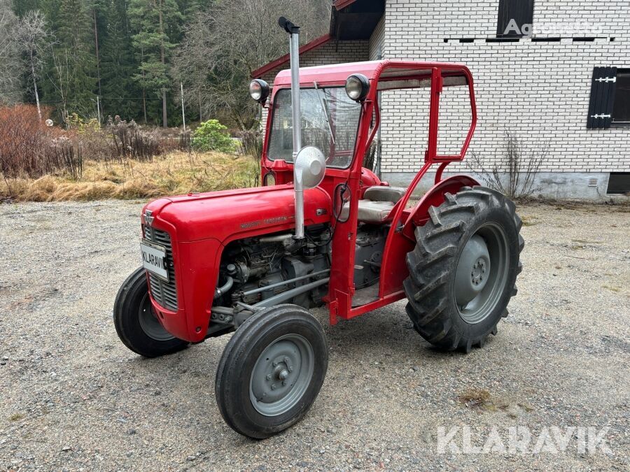 Prodaje se Massey Ferguson 35 mini traktor na aukciji