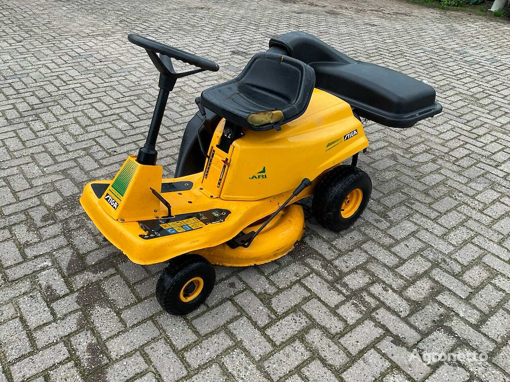 Prodaje se Stiga Garden G301 traktor kosilica na aukciji