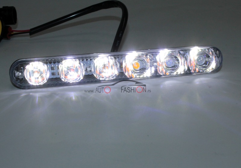 LED dnevno svetlo 6 dioda sa migavcem 12V