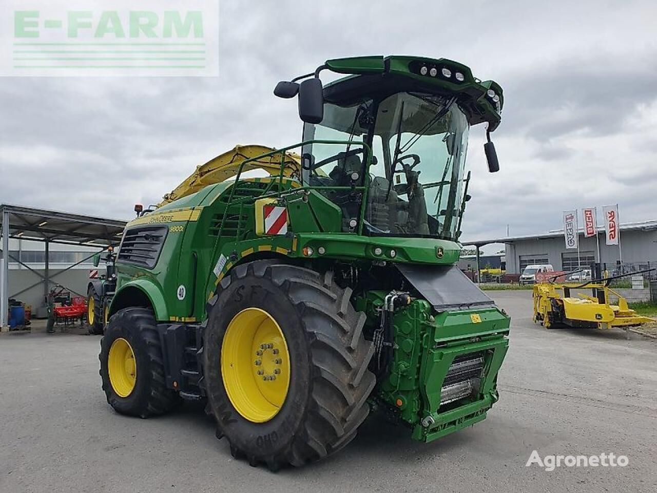 John Deere 9800 krmni kombajn