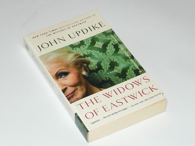 John Updike - The Widows of Eastwick