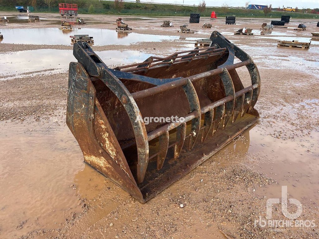 Prodaje se Manitou 2400 mm Godet kašiku za silos na aukciji