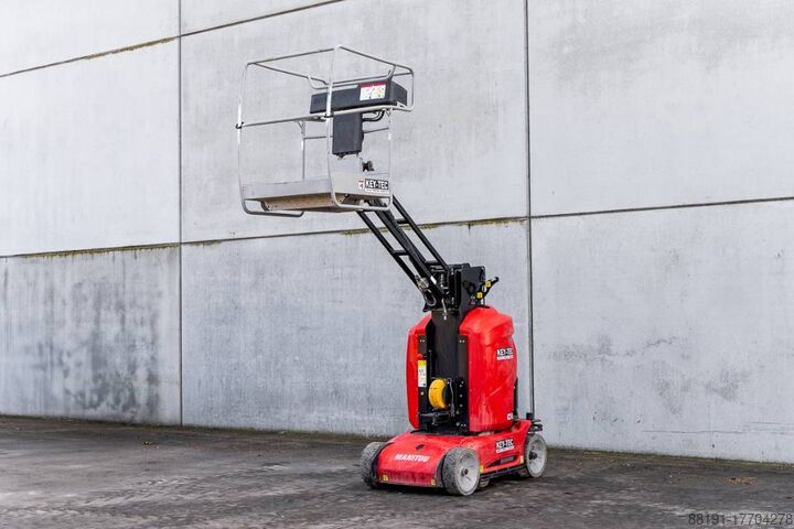 Platforma za podizanje
Manitou 100 VJR