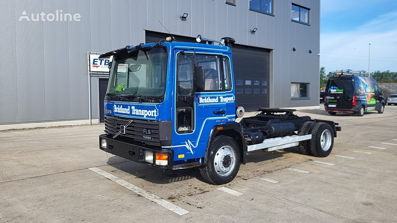 Volvo FL 6 (MANUAL PUMP / POMPE MANUELLE / EURO 2) tegljač