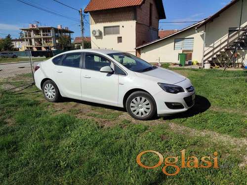 Prodajem Opel astru j 2020.g