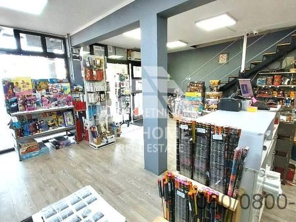 Lokal 64m2+galerija 20m2 okretnica-Ustanička, Bulevar Kralja Aleksandra ID#2495