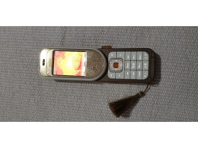 Nokia 7370, br. 2, lepo ocuvana, life timer 30:21, odli