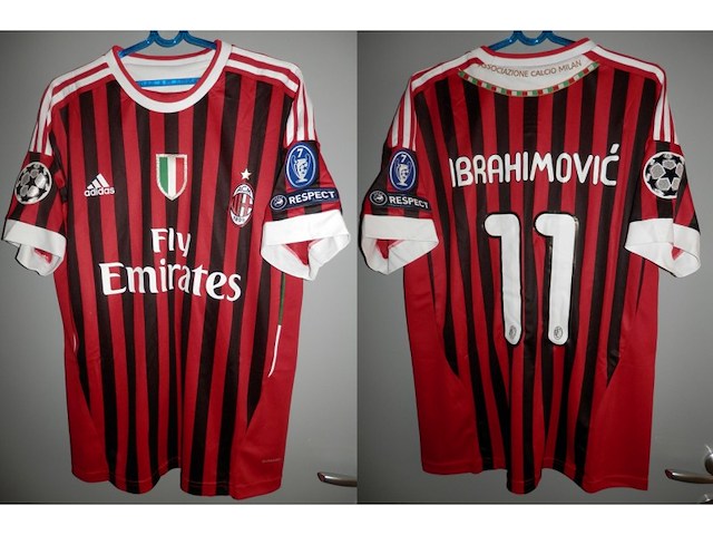 Milan dres 2011-12 Zlatan Ibrahimović 11