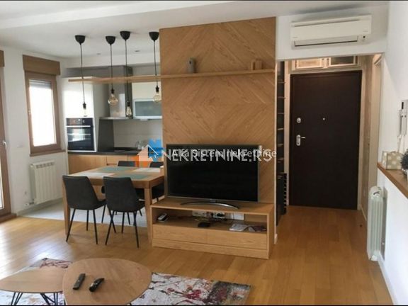 Novi Beograd, Blok 67a, A blok, 3.0 stan, 68m2, 1400 EUR, ID 38104