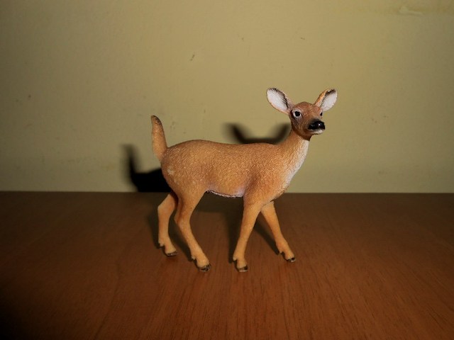 Schleich - White Tail Deer Doe