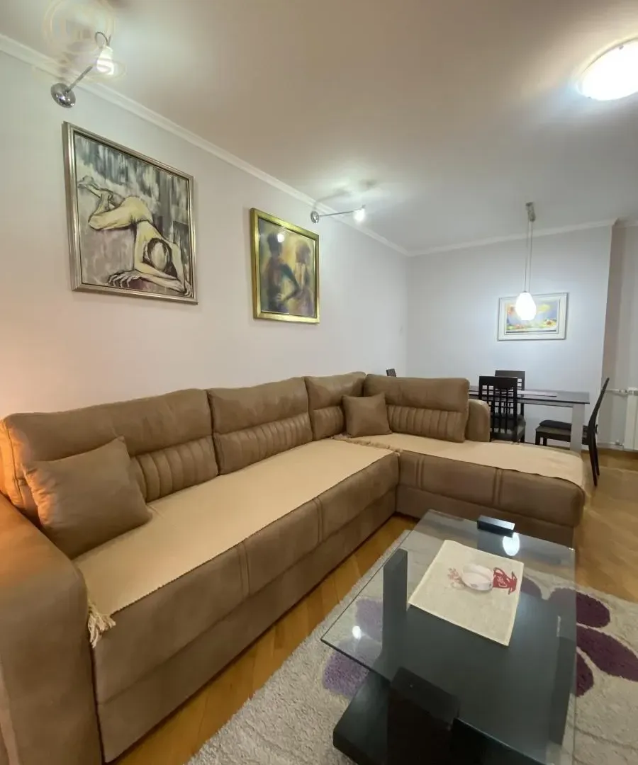 Izdavanje, dvosoban stan, 52m2, Vračar Hram, Vračar, Beograd