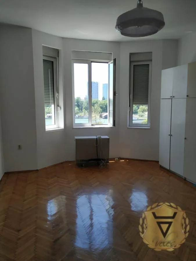 Izdavanje, trosoban stan, 100m2, Kalemegdan, Beograd