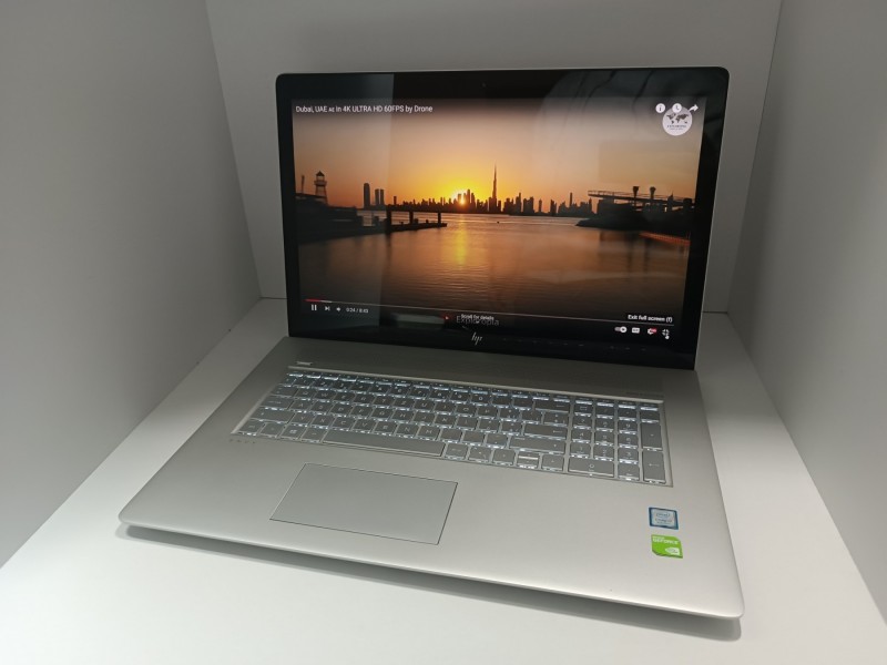 HP ENVY I7 8550u/16GB/500SSD/MX150 4GB/17.3 4K/2h