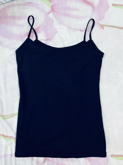 Zara crna majica size S na bretele
