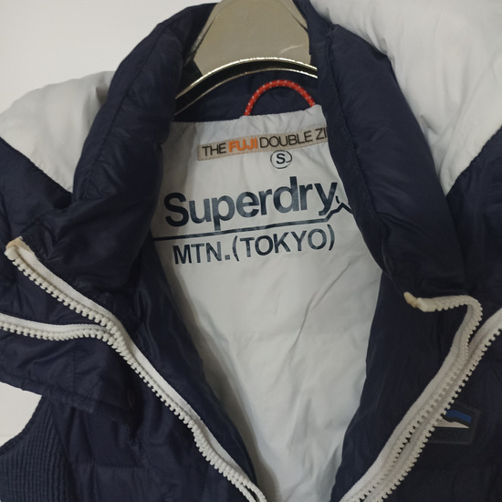 Superdry prsluk s