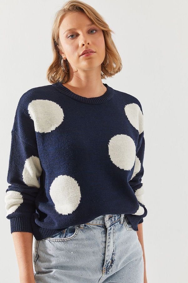 BIANCO LUCCI WOMEN'S POLKA DOT KNITTED SWEATER