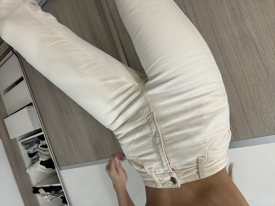 Zara duboke pantalone ekru