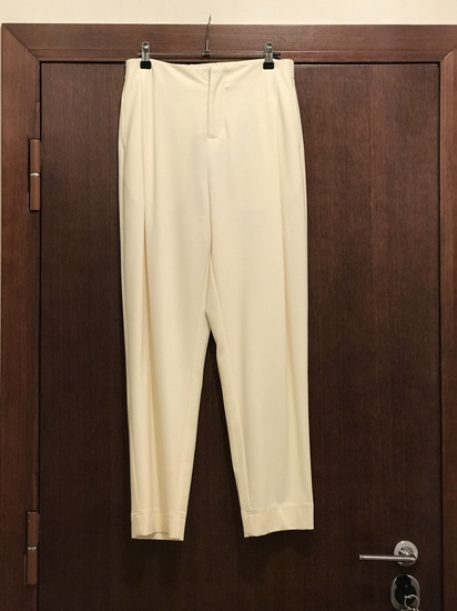 Nove bele poslovne Brunello Cucinelli pantalone M