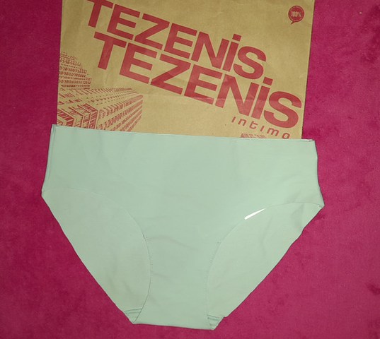 Tezenis mint zelene slip vel M NOVO!