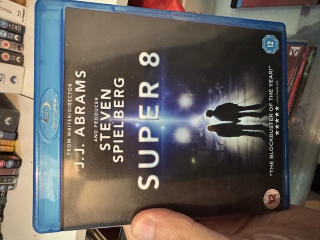 Super 8 blu ray