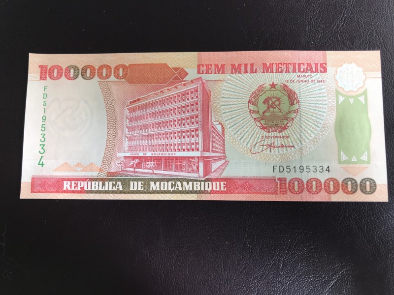 MOZAMBIK 100 000 METICAIS. UNC.1993.