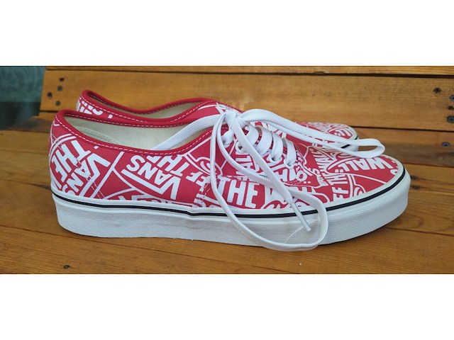 Vans 43 nove