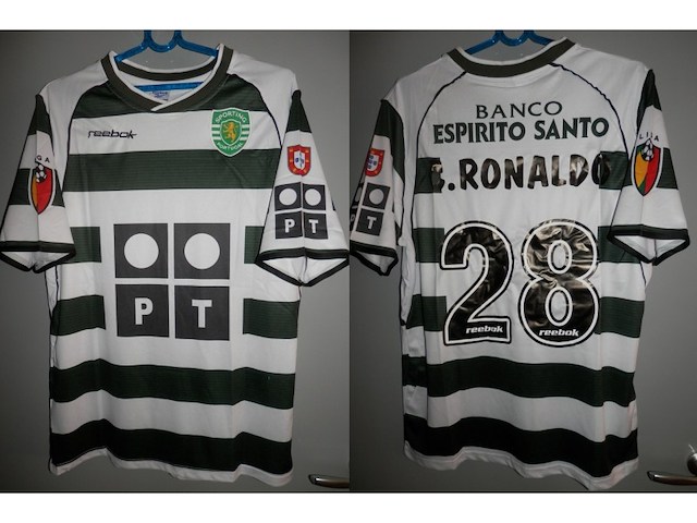 Sporting dres 2002-03 Cristiano Ronaldo 28