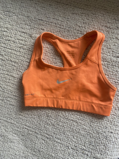 Nike top