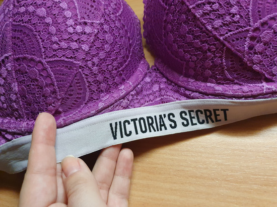 Victoria's secret brushalter