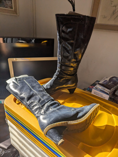 Dr.Martens teget duboke kozne cizme