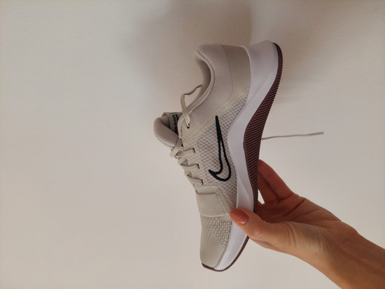 Nike Patike (9900 din)