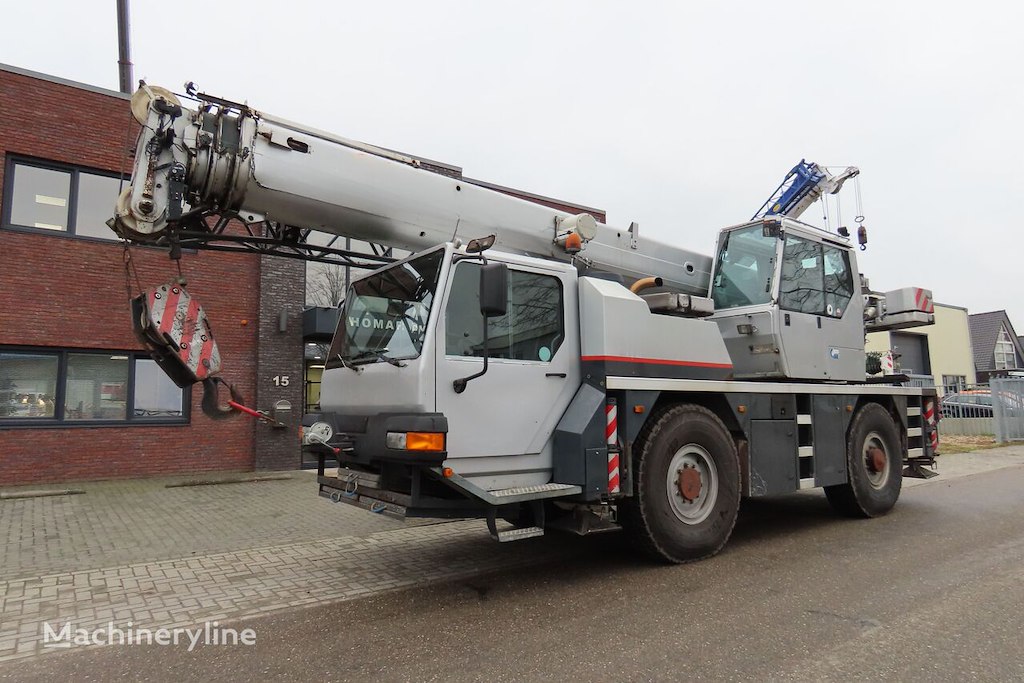 Liebherr LTM 1030/2 pokretna dizalica