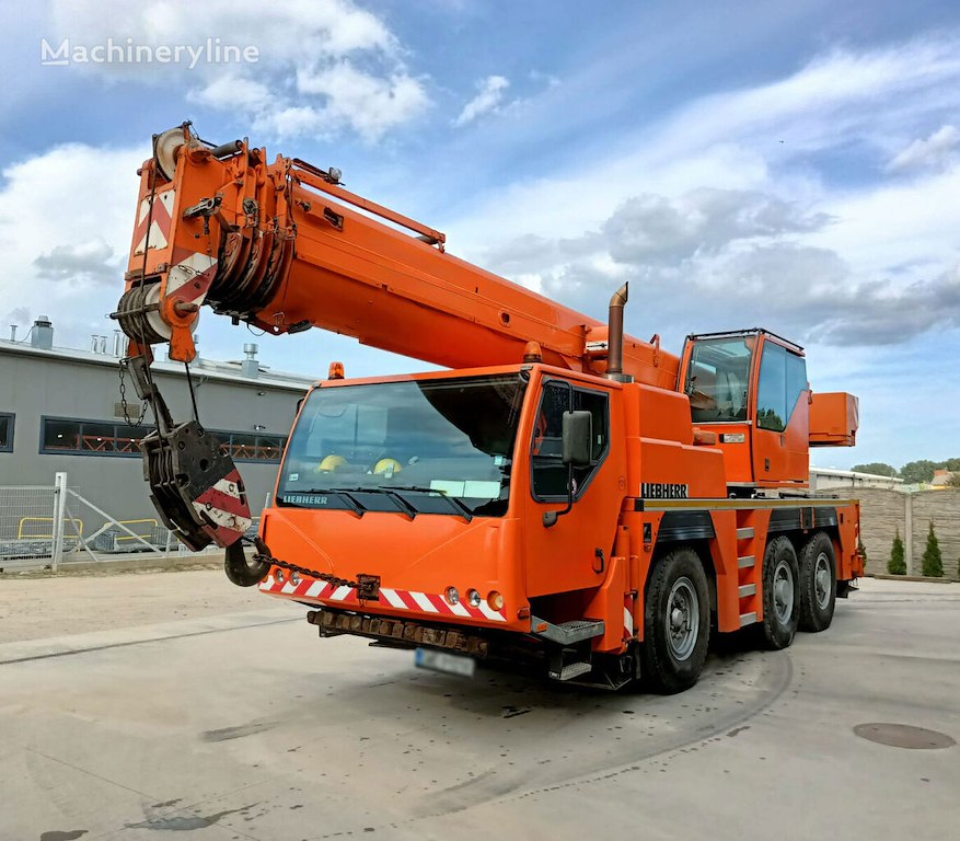 Liebherr LTM 1045-3.1 pokretna dizalica