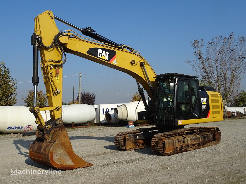 Caterpillar 323E LN bager guseničar