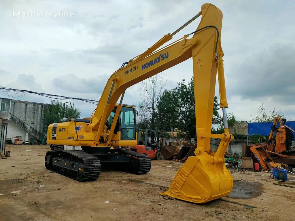 Komatsu PC220 bager guseničar