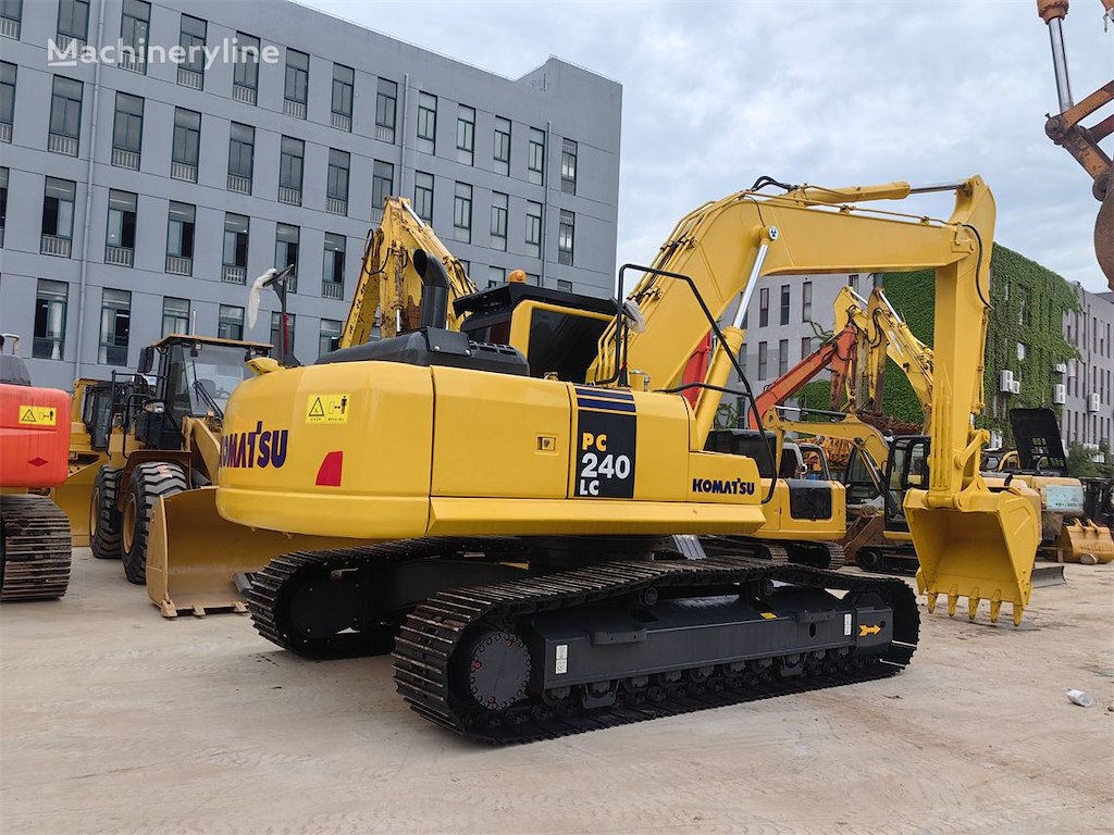 Komatsu PC240 bager guseničar