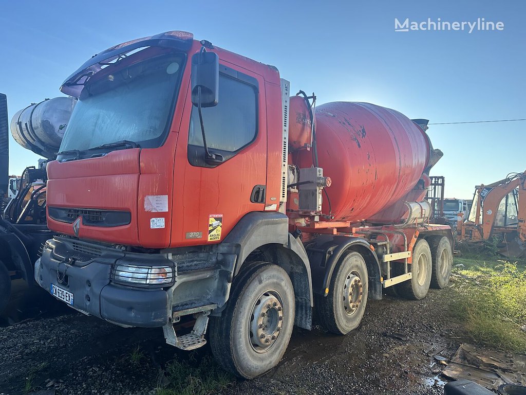 Baryval na šasiji Renault Kerax 370 kamion s mešalicom za beton