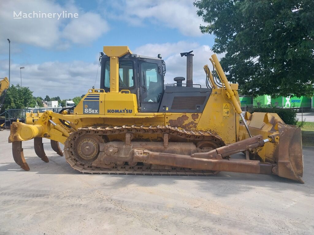 Komatsu D85EX 15EO buldožer