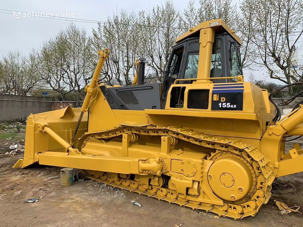 Komatsu D155AX-5 buldožer