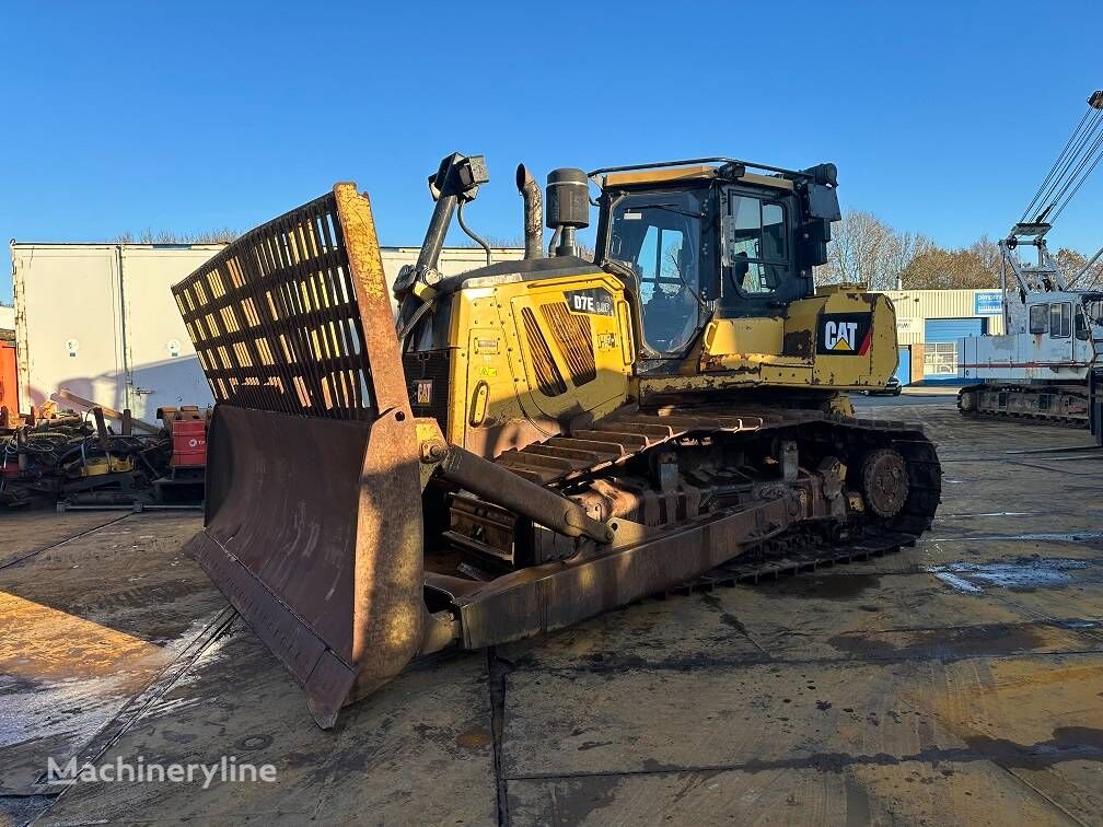 Caterpillar CAT D7E buldožer